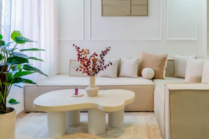 Modern Downtown Apartment W/ Central Heat &Parking - Marrakesh