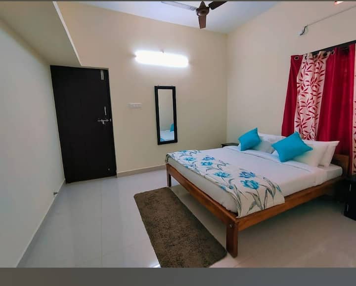 Red Chillies Homestay 3 Adults Room 1 - Kumta