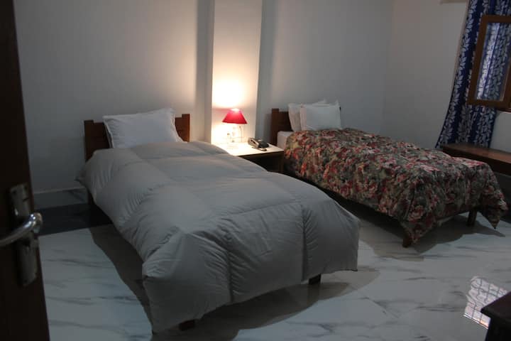 Bodhgaya Inn - ブッダガヤ