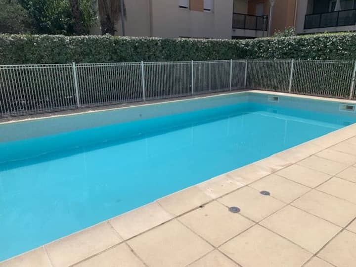 Lumineux T2 Calme, Piscine, Parking & Terrasse - La Valette-du-Var