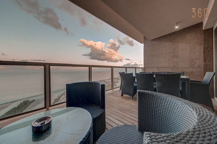 Tigne Seafront 3br Escape With Mesmerising Views! - Malte
