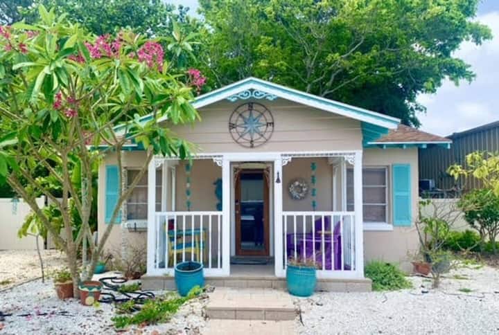 Angelas Jewel Box Cottage 2/1 - Indian Rocks Beach, FL