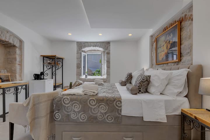Luxury Rooms Palace B&b - Makarska