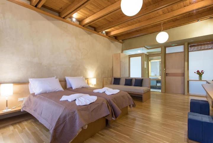 Deluxe Suite 203 - Chania