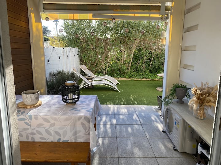 T2 33m2 + Terrasse, Jardinet 2/4 Pers + Lit Bébé - La Ciotat