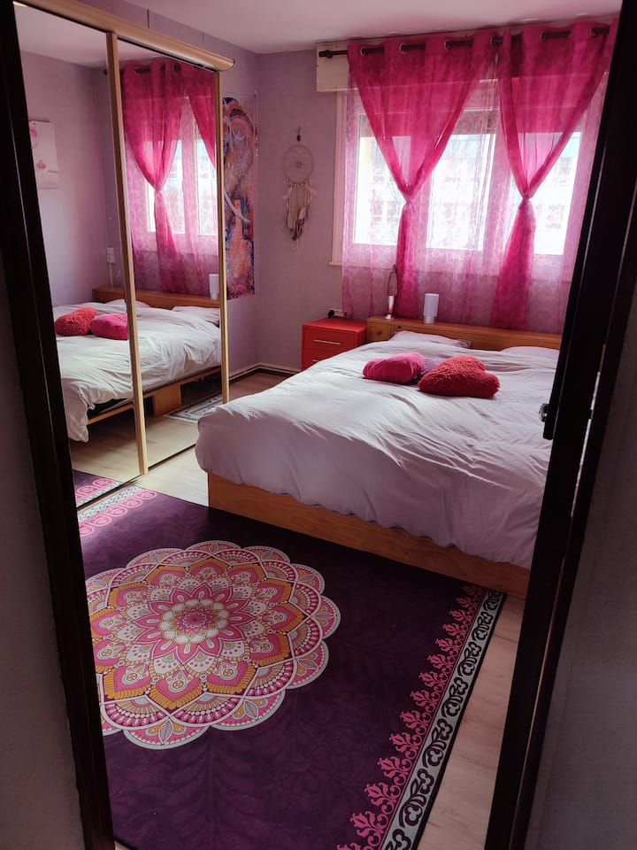 Chambre Dans Un Charmant Appartement - Arras