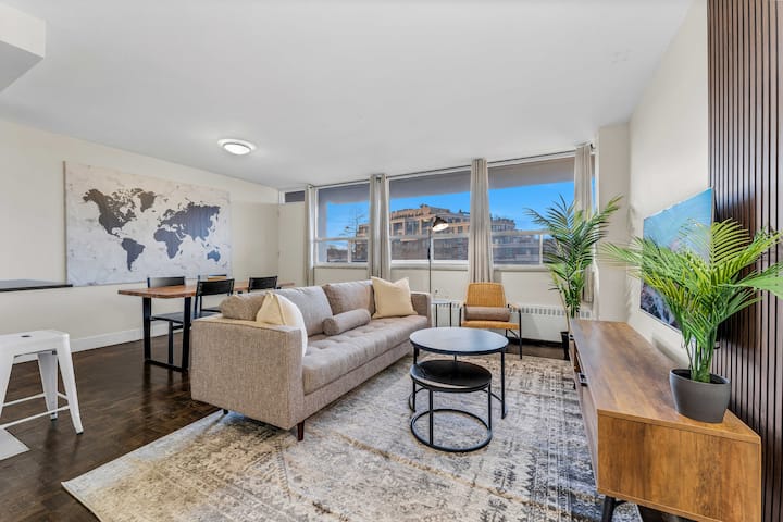 2 Bed | Spacious |Free Parking| Balcony - Mississauga