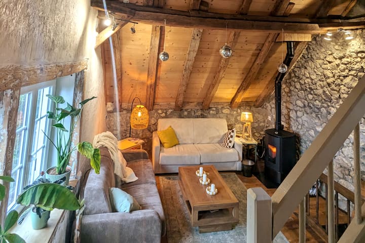 Maison Insolite Au Coeur De La Forêt De Talloires - Talloires-Montmin