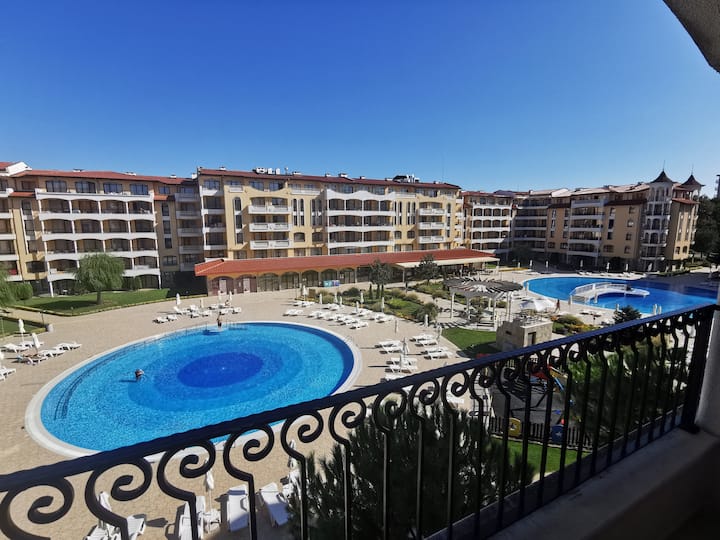 Большой апартамент в отличном комплексе - Ravda