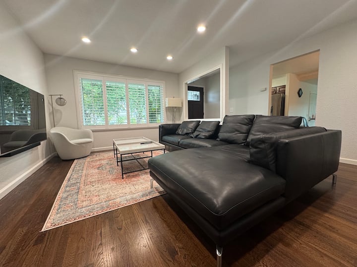 Luxury Cozy House With High End Furnitures - San Jose, CA