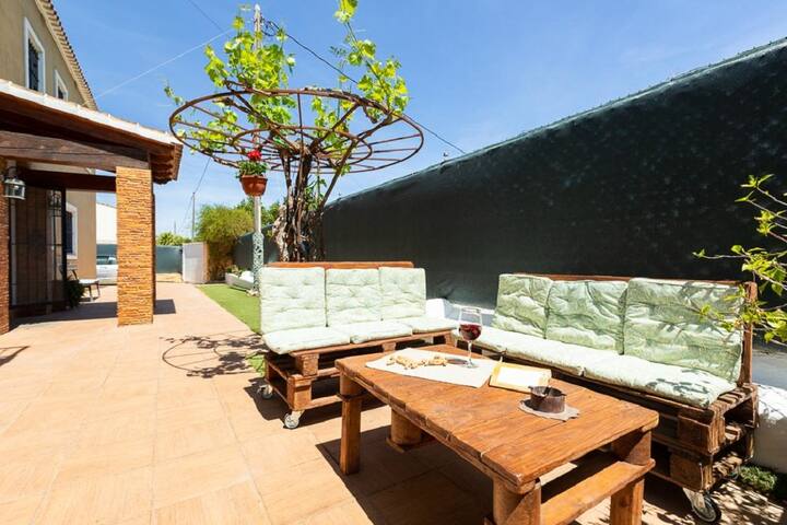 Chalet Rústico En El Arenal - Jávea