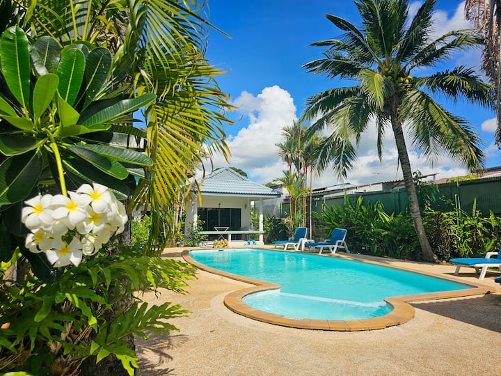 Sunsuko Celebration Villa Aoyon - Phuket