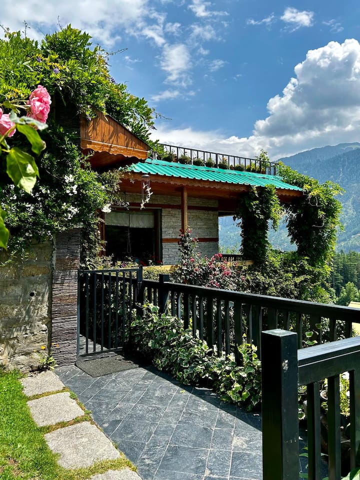 Wisteria- 02 Br Charming Cottage By Hushstays - Manali
