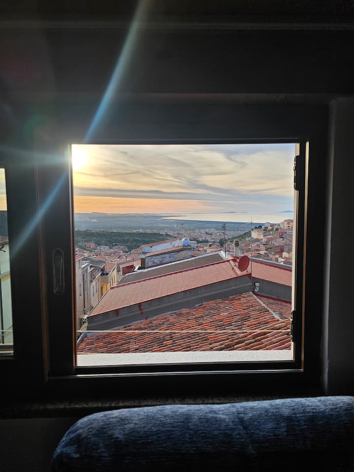 The Sun's Kiss - Sassari