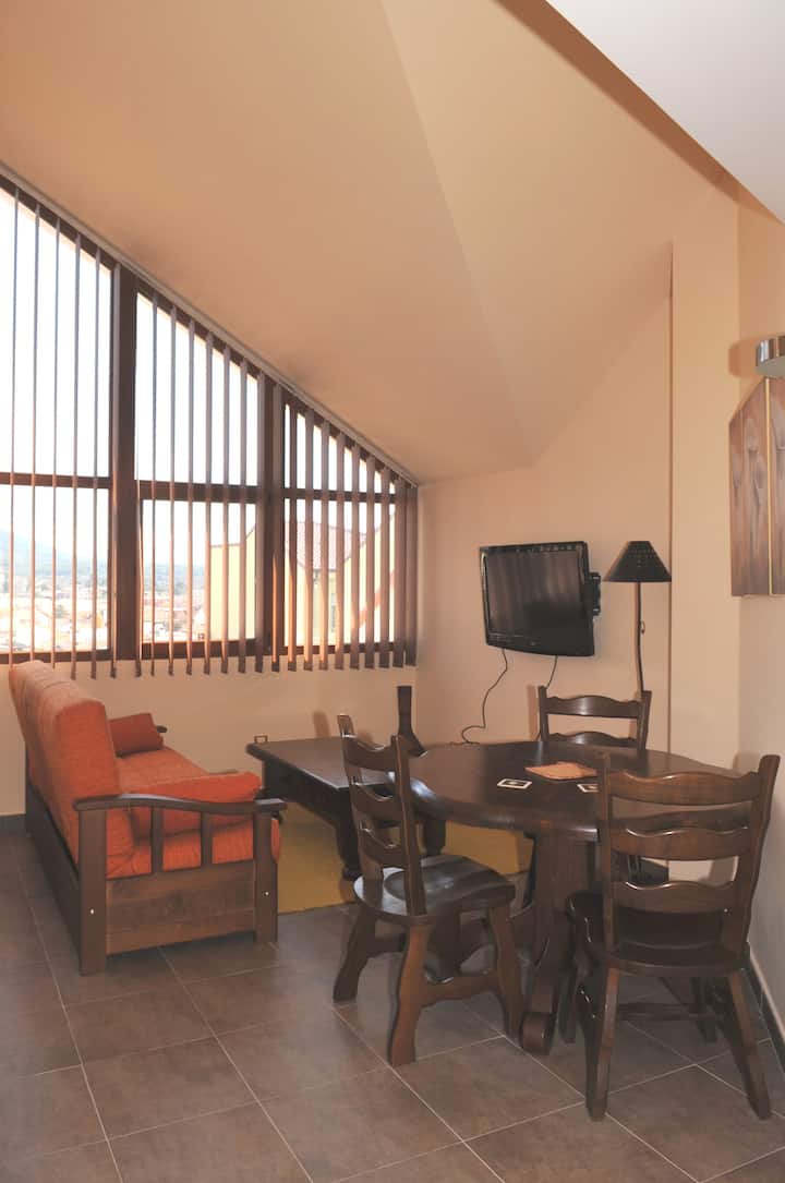 Apartamento Reyes 1 Dorm  Céntrico En La Adrada - Navaluenga
