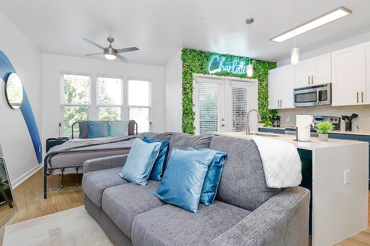 Charming Apt In Charlotte - Pool, Gym, Sleeps 4! - Grier Heights - Charlotte
