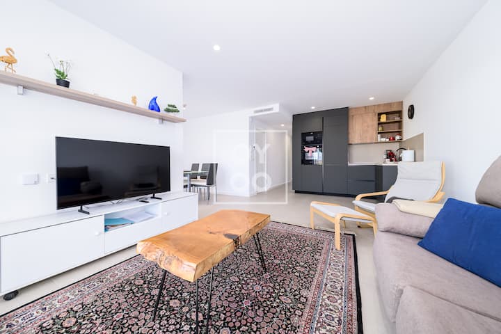 Isla De La Sierra Lake Mountain Views By Oyoostays - Totana