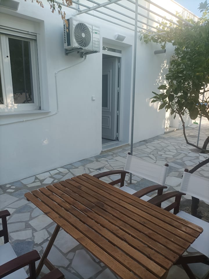 Lemon Tree 2 - Paros