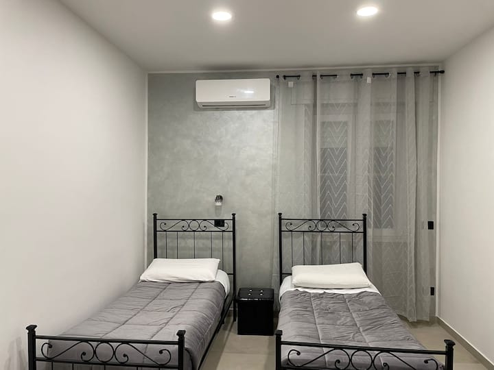 Mirea Guest House 2 (Letti Singoli) - Latina