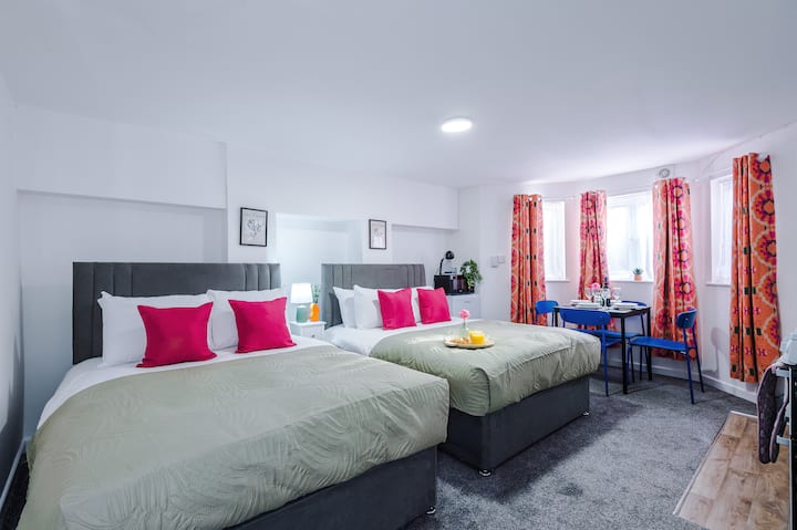 Jephsons Lodge Studio 5, Free Parking, Prime, Wifi - 皇家利明頓溫泉