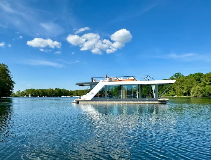 Hausboot Yacht Auf Der Havel - Potsdam
