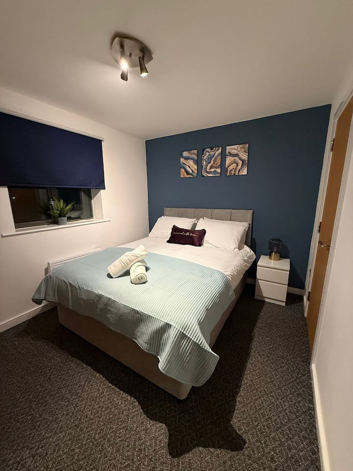 City Centre 2 Bed Apartment | Free Parking - 울버햄프턴