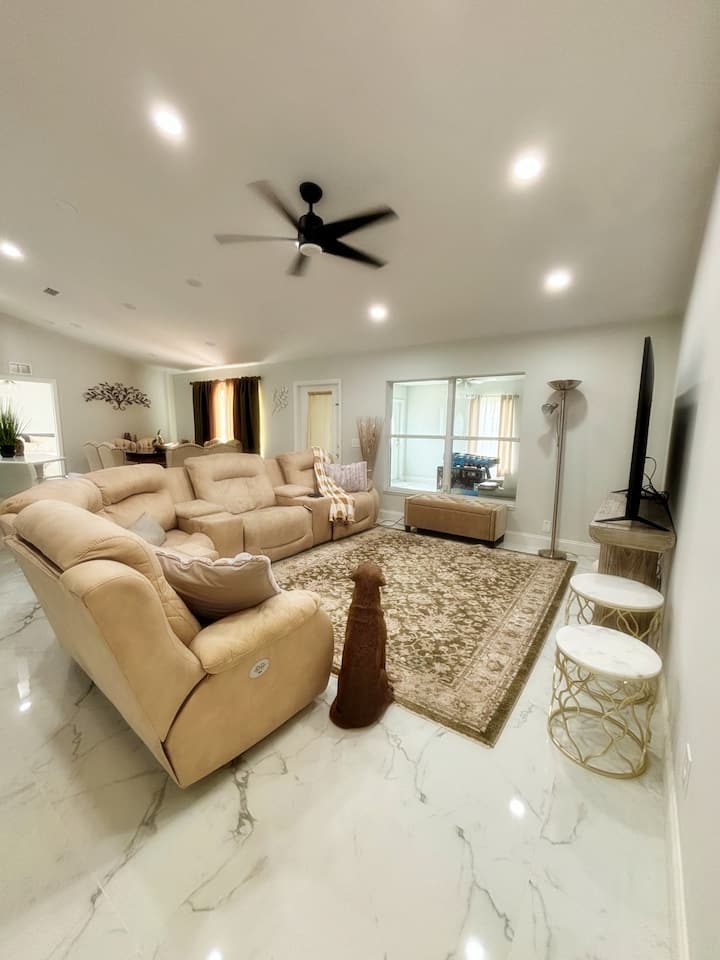 Charming 4-bedroom House - Palm Bay, FL