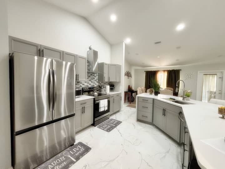 Charming 4-bedroom House - Palm Bay, FL