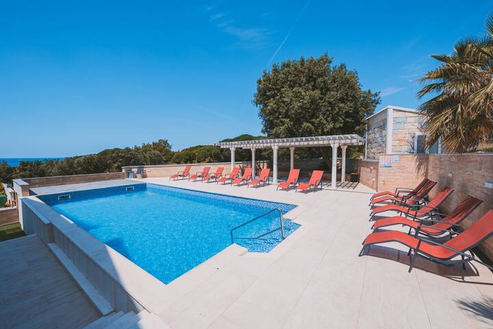 Royal Penthouse - Novalja