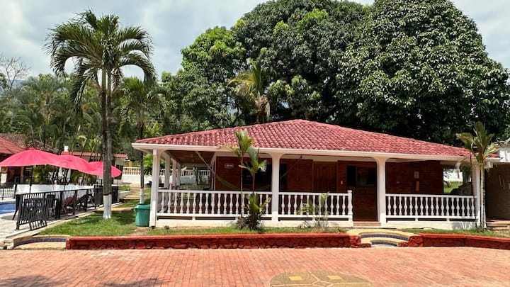 Cabaña La Capilla (6 Personas) - Restrepo