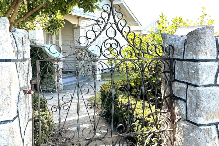 Lemon Tree Villa  Close To The Sea - Napier