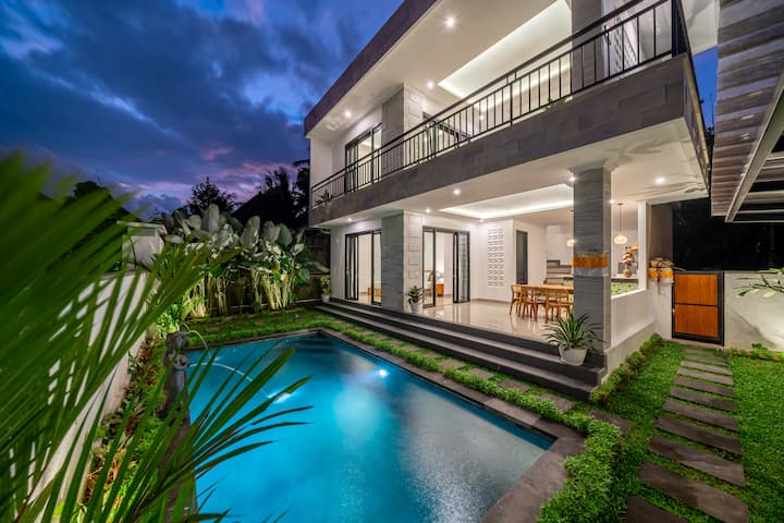New Luxury Villa With Jungle Views & Pool In Ubud! - Ubud