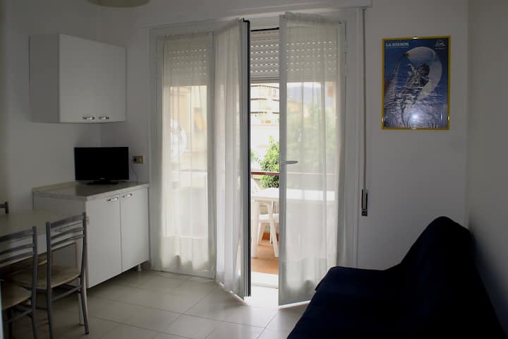 Bilocale Medio 6 Posti Letto - Diano Marina