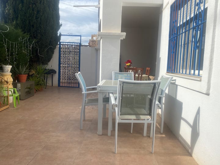 Habitación 2 Camas Para Pareja O Pareja Con Niño - Torrevieja