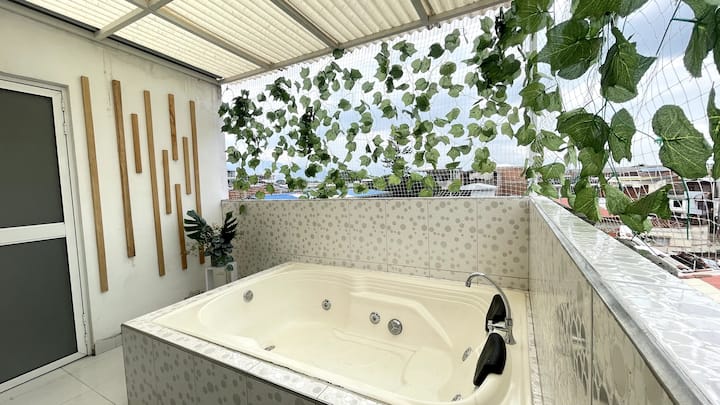 Apt Jacuzzi+ac+terrace+wifi+close To Downtown - Cali