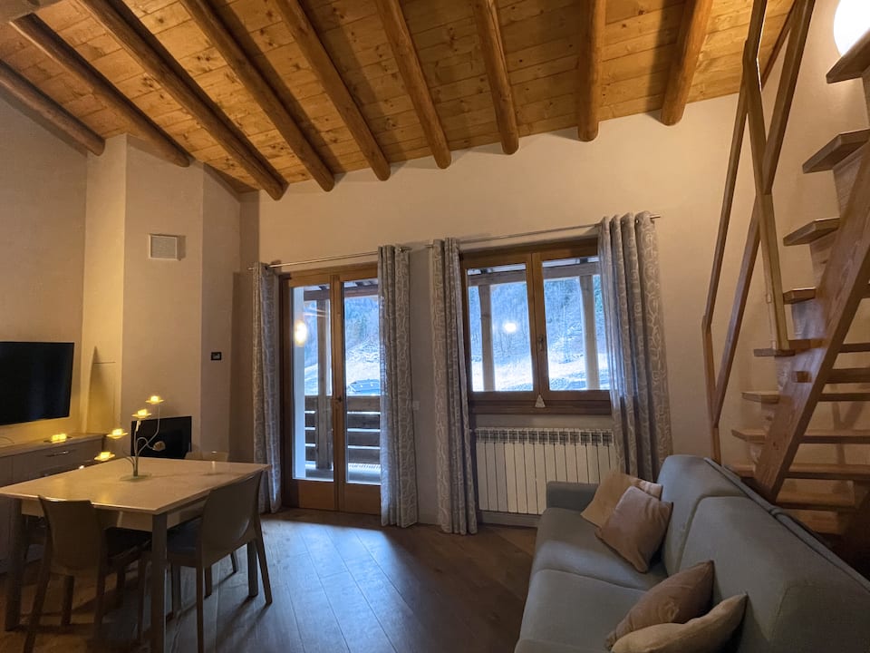 Bratto Vacation Rentals & Homes - Lombardia, Italy | Airbnb