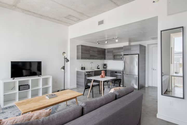 High Floor | Studio | Pool | Gym | Brickell - Miami