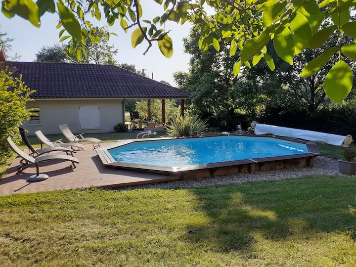 Au Cœur De La Vallée Du Lot. - Latour-Marliac