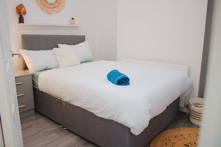 Private Room In Shared House At L4 2qf - イギリス リバプール