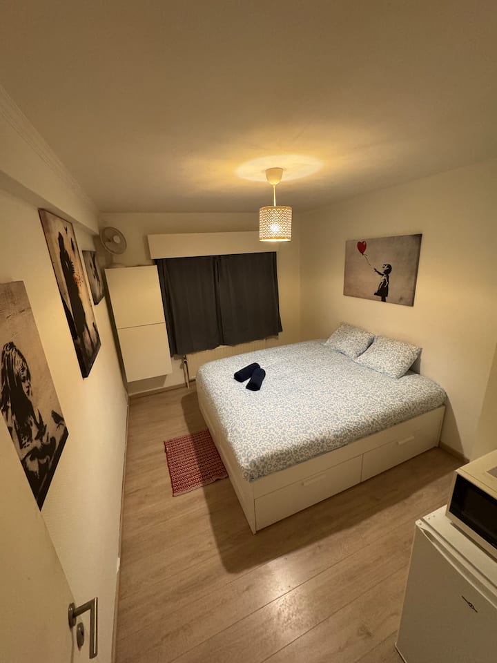 Grande Chambre Dans Un Logement - Ternat
