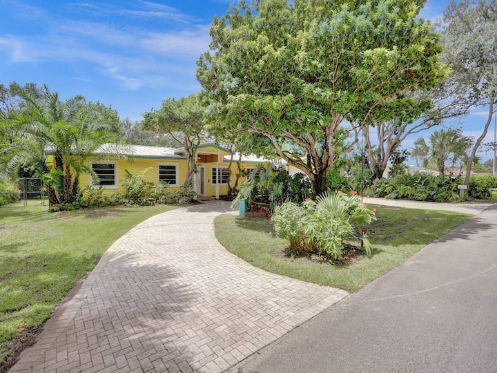 *New* Tropi-casual Miami Oasis - Kendall, FL