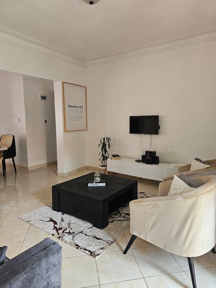 Our Beautiful Home - Wifi - Digital Tv - Spacious - Uganda