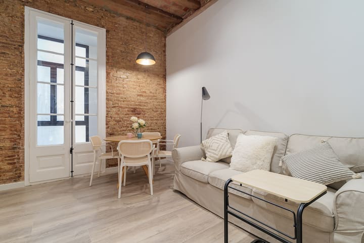 Apt. Next To Paseo De Gracia And Rambla Catalunya - Barcelona