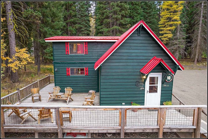 The Forest Fox Cabin - McCall, ID