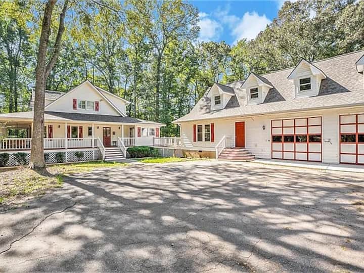 Quiet Nature On 17 Acres: Close To Everything! - Stockbridge, GA
