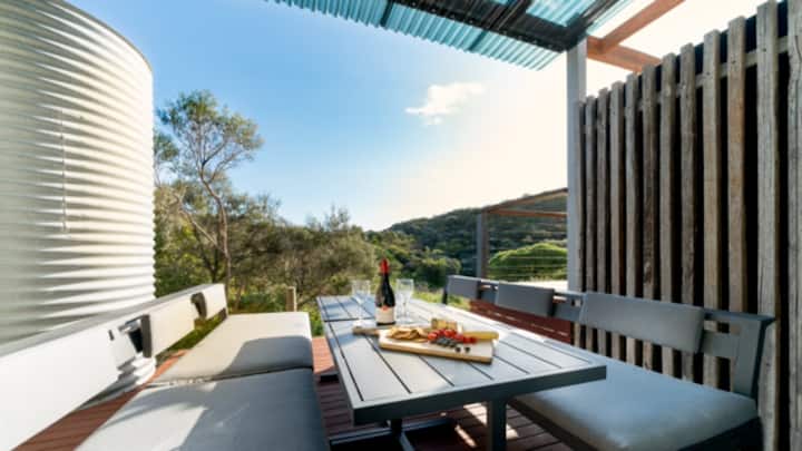 Oceanic Beach Getaway - Apt 1 - Portsea