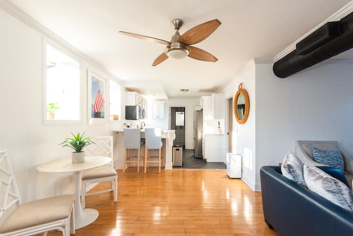 Trea$ure On Thames Street - ニューポート, RI