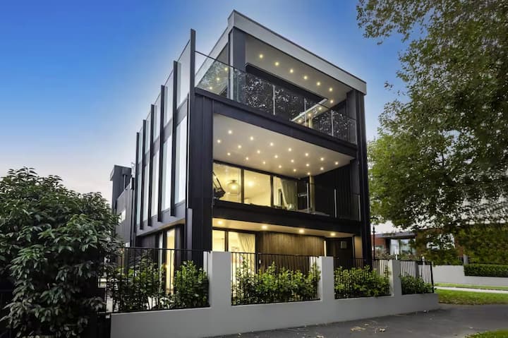 Stylish 2 Br Suite Near Cbd, Tepae And Hagly Park -
