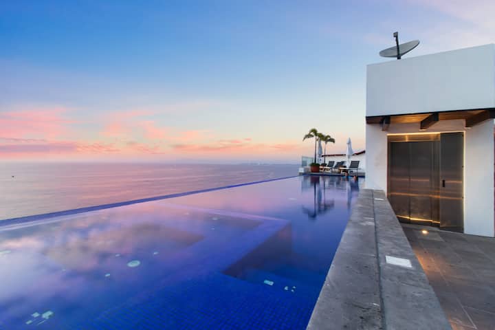 Spectacular Ocean View 1 Bedroom, Amapas 353 - Conchas Chinas