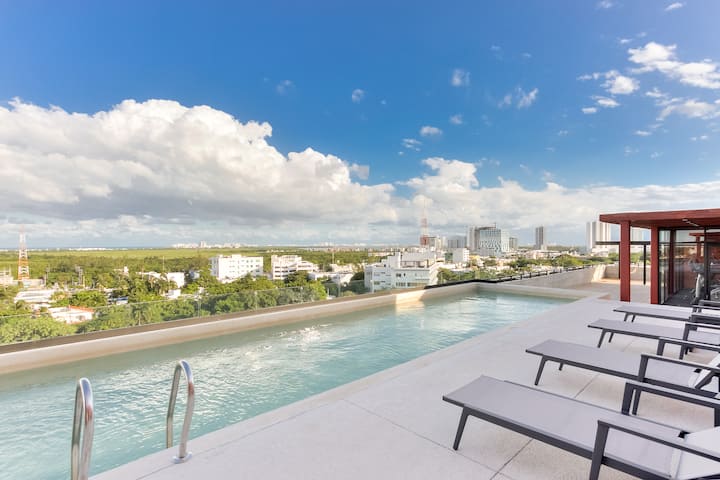 Great Location Apartment With Rooftop Pool / Gym - Cancún